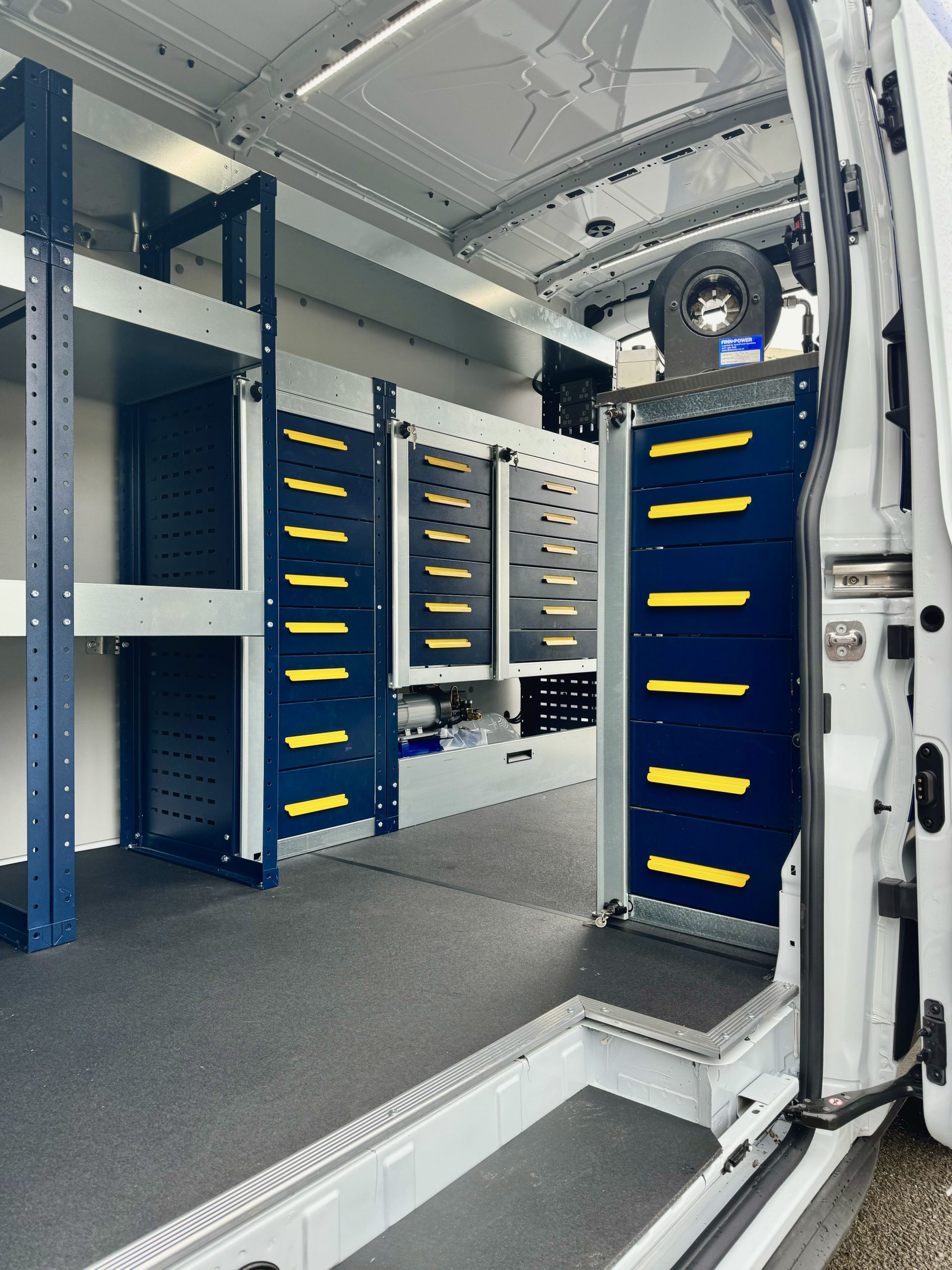 Hydraulic Hose Repair Van – Mobile Workshop - SYNC VEHICLE SYSTEMS