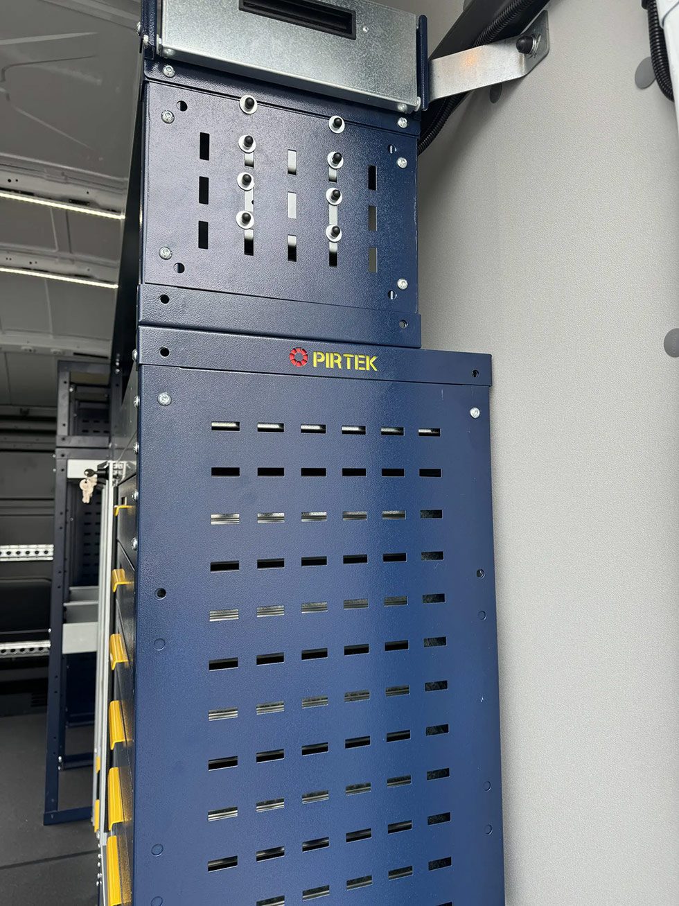 Hydraulic Hose Repair Van – Mobile Workshop - SYNC VEHICLE SYSTEMS