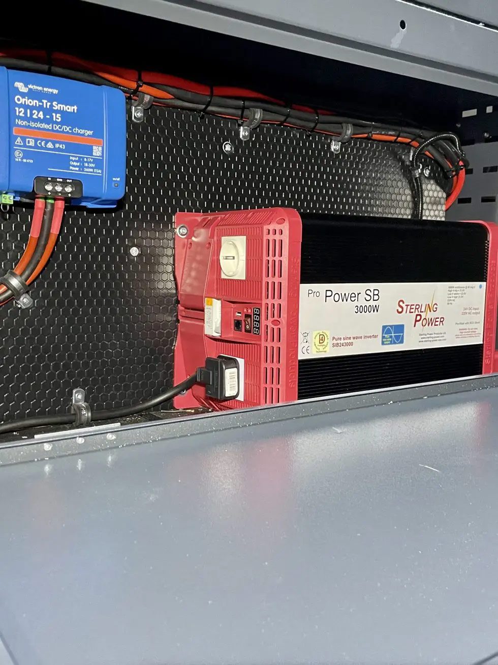 Mobile HGV Maintenance Van Conversion - SYNC VEHICLE SYSTEMS